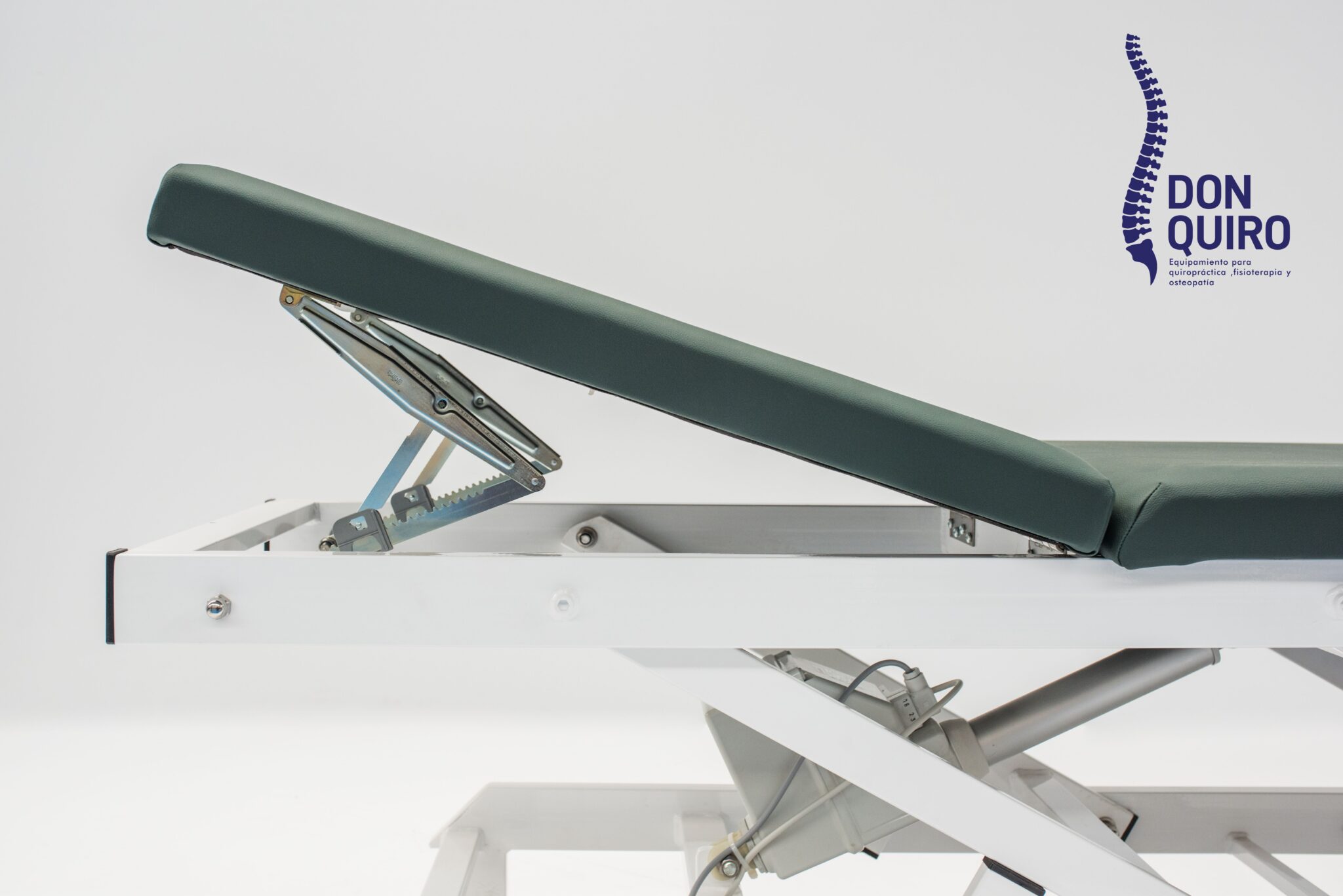 Physiotherapy and osteopathic lifting couch – Model 2 | Don Quiro